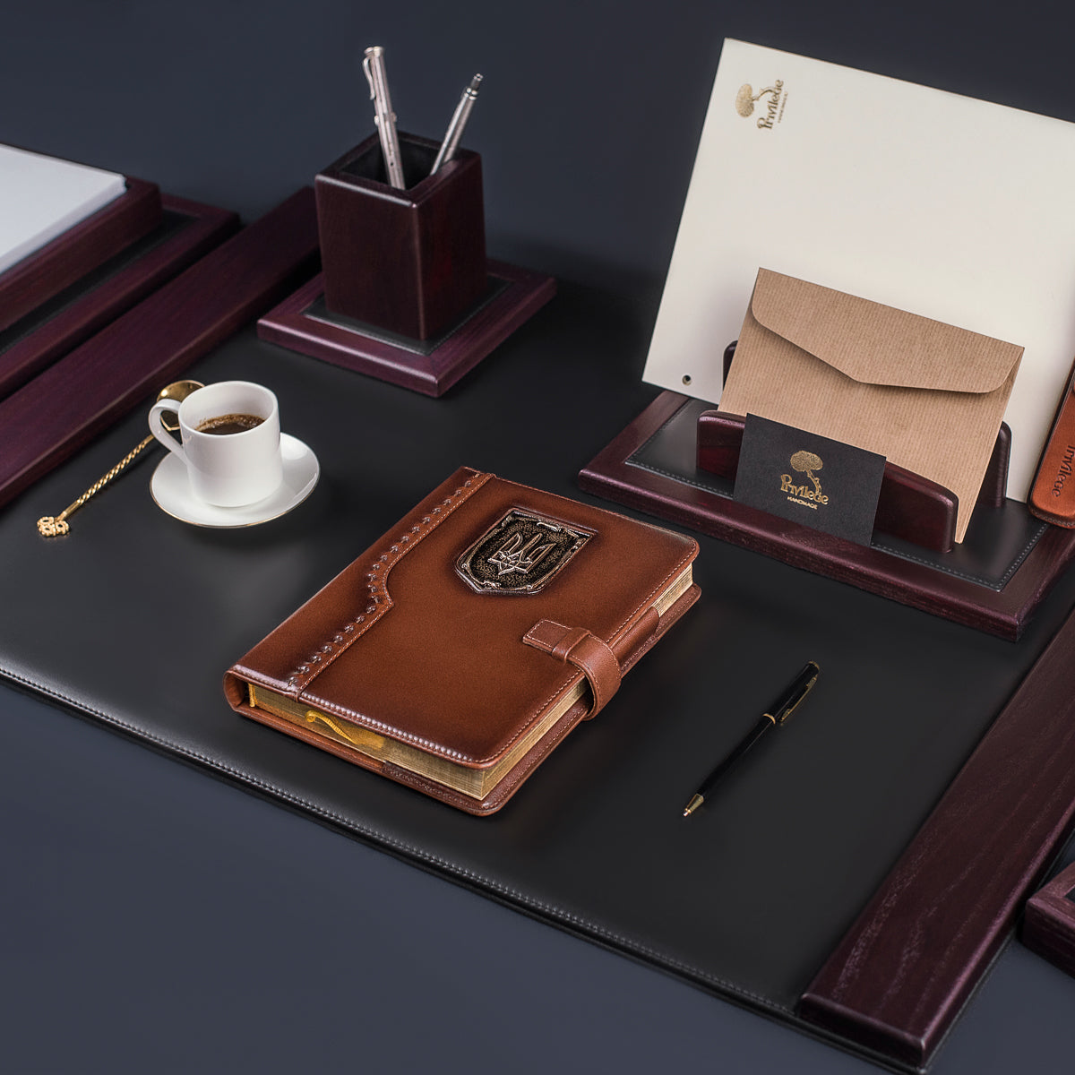 Колекція виробів за тематикою "Вироби із Гербом України" від Privilege – Privilege Handmade